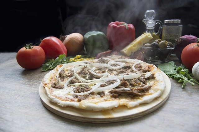 Crowne Plaza Dubai-Deira launches pizza-making classes for children ...