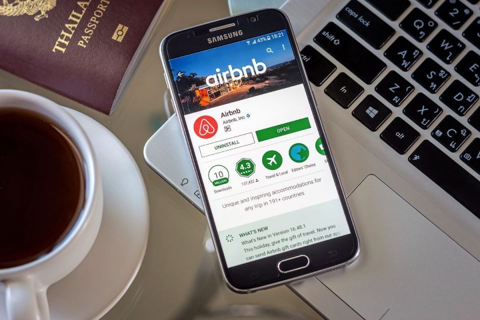 Airbnb launches Airbnb Plus, a high-end accommodation option - Hotelier ...