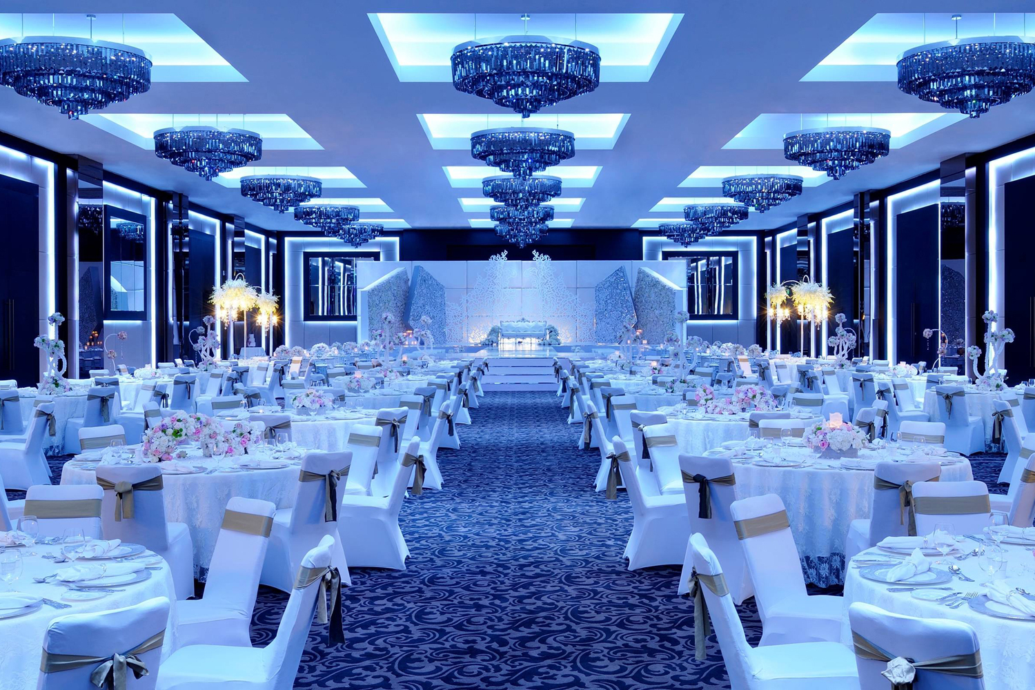 Marriott hotels create custom COVID-19 security protocols - Hotelier ...