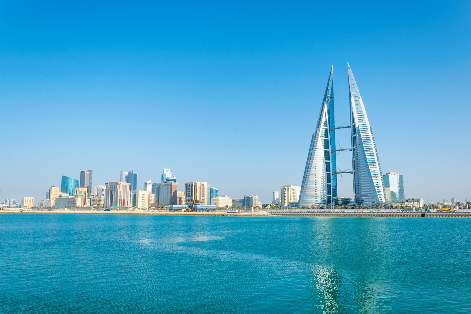 Bahrain opens its airspace to Qatar - Hotelier Middle East