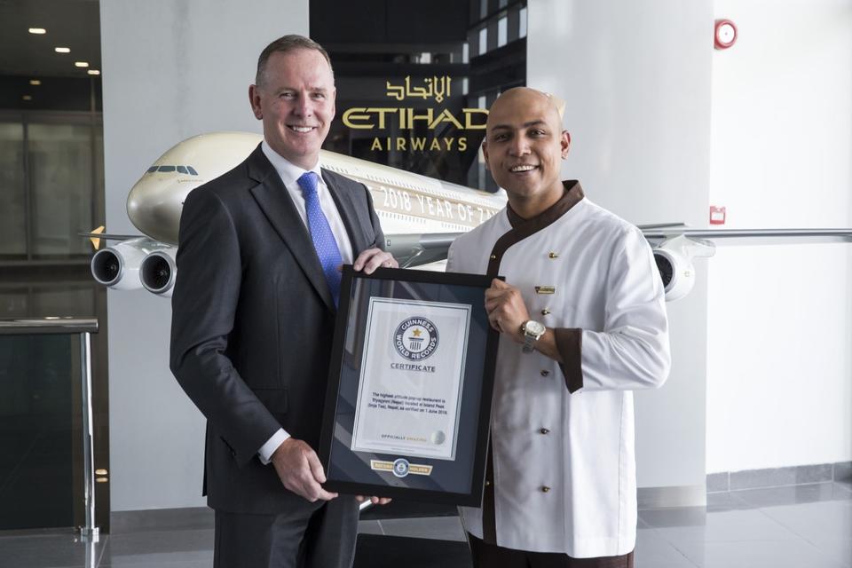 Etihad chef breaks world record after serving Everest meal - Hotelier ...