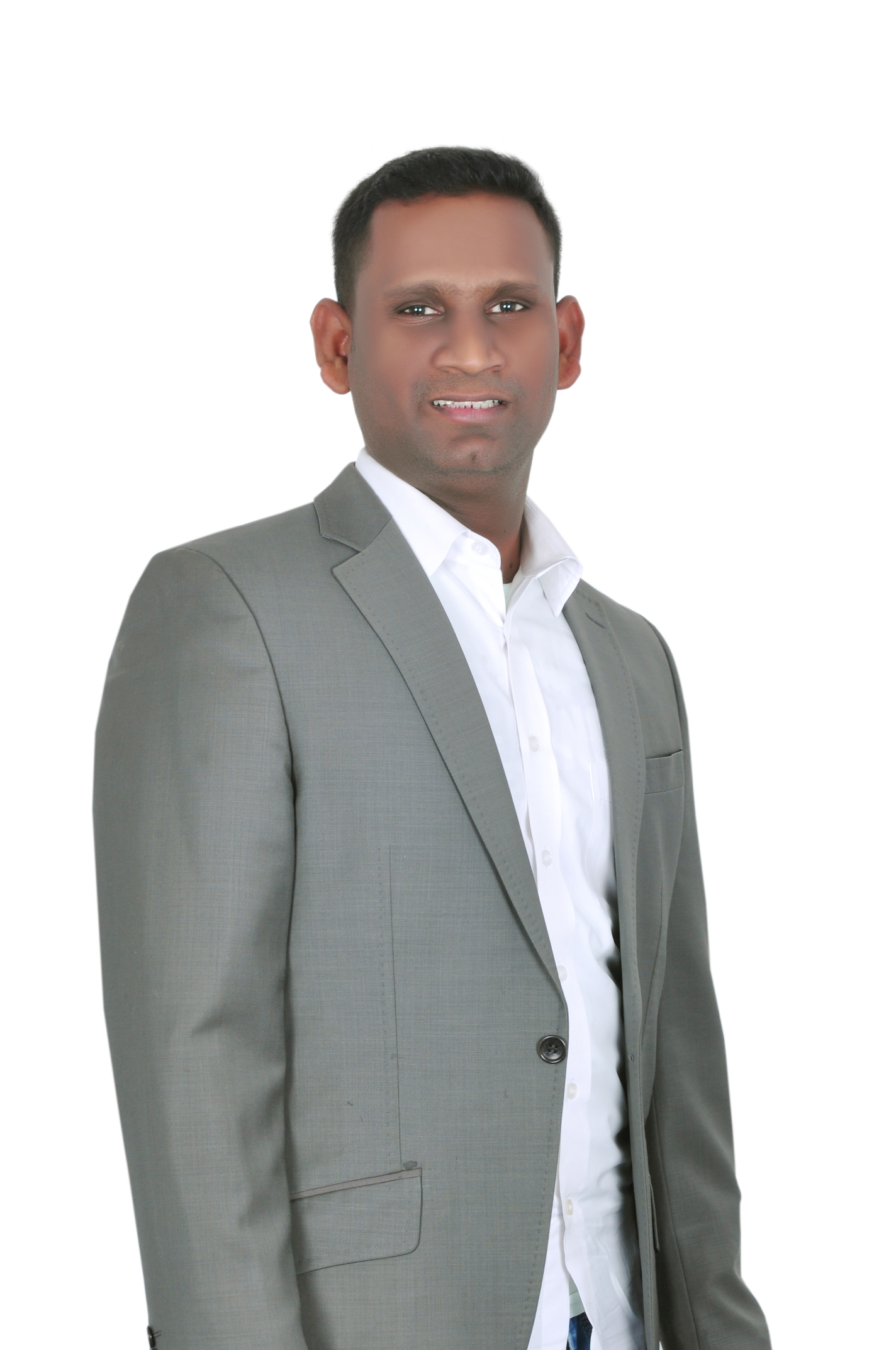 FOH: Outlet manager of Toshi Restaurant Grand Millennium Dubai ...