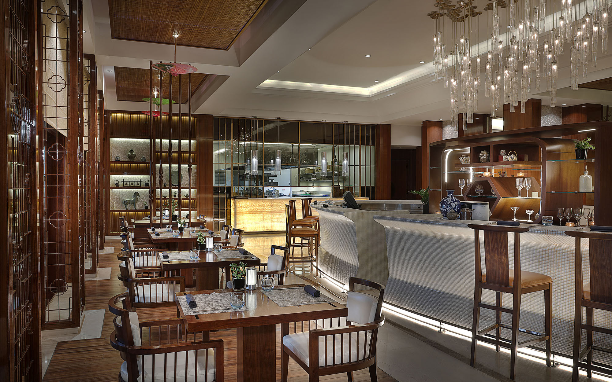 Ritz-Carlton Dubai’s Blue Jade launches new lunch menus - Hotelier ...