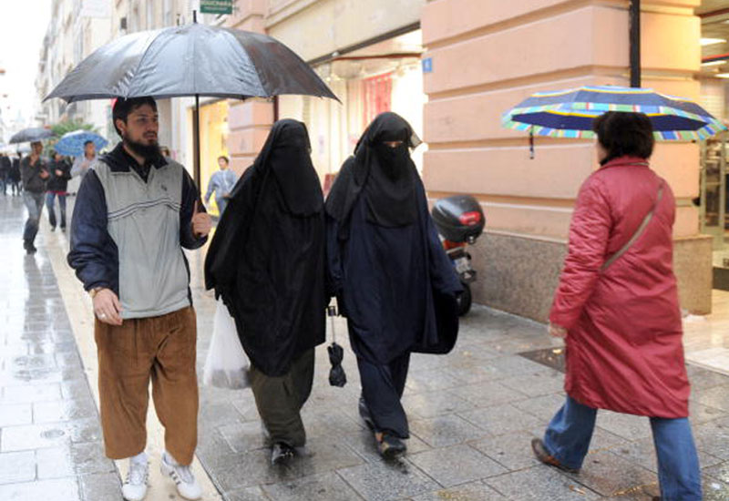 After burqa, France bans street prayers - Hotelier Middle East