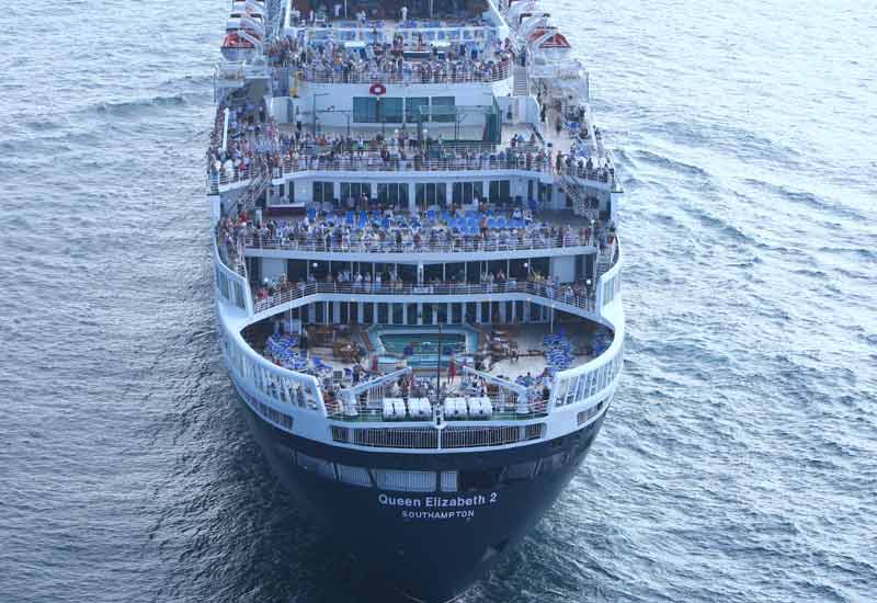 QE2 crew in dark over liner's final voyage - Hotelier Middle East