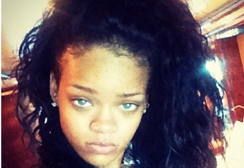 Rihanna kicked out of UAE Mosque for indecent pose - Hotelier Middle East