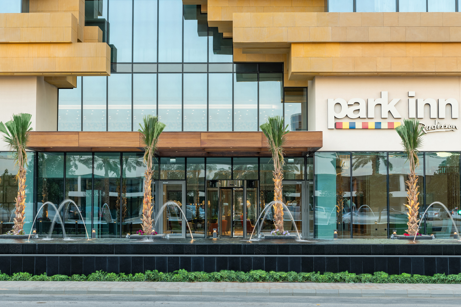 Checking In: The Park Inn by Radisson Jeddah Madinah Road and Park Inn ...