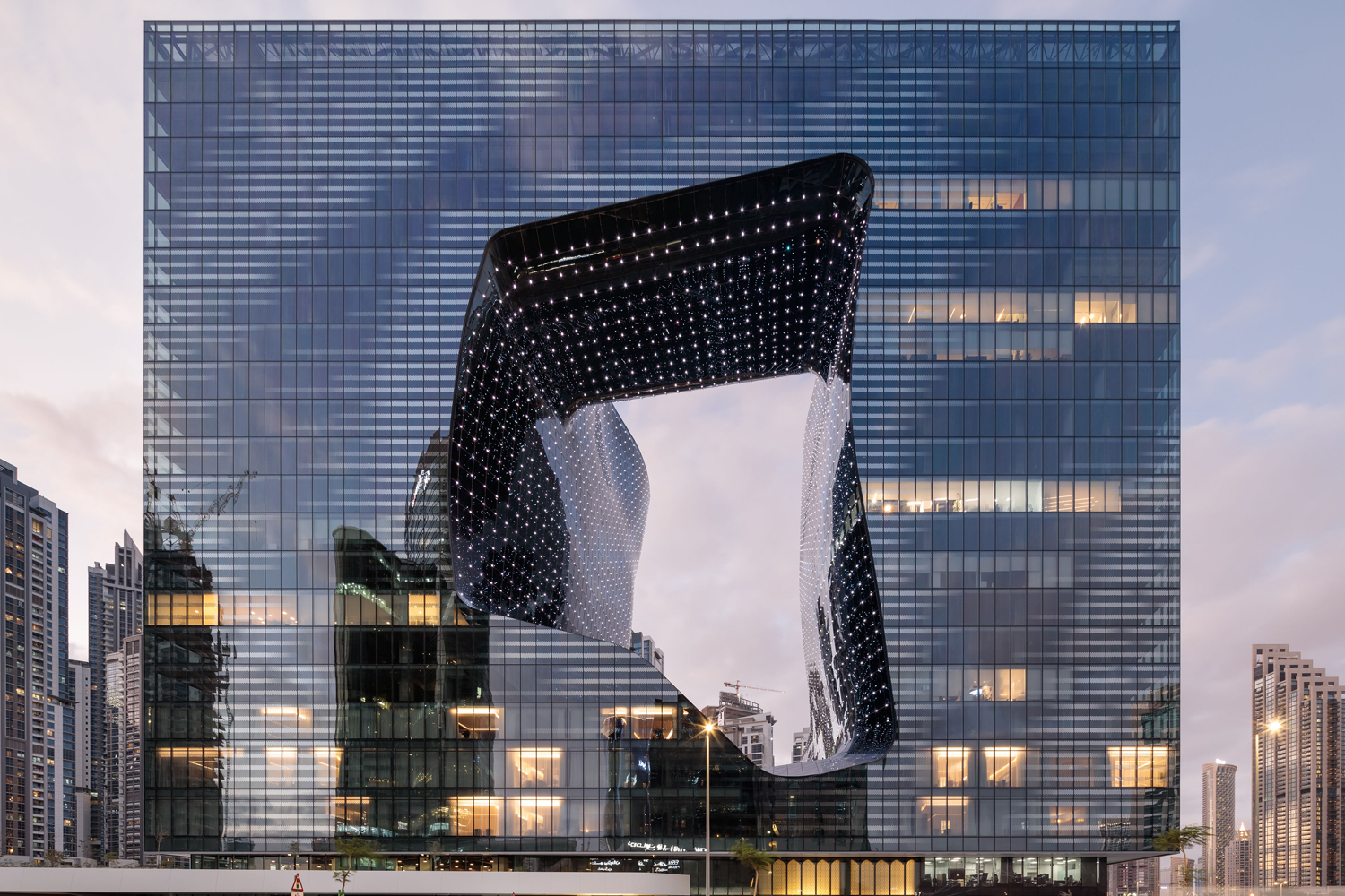 ME Dubai’s AED8.8m NYE package claims to be most expensive hotel ...