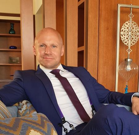 Ross Blezard joins Ramses Hilton as director of operations - Hotelier ...