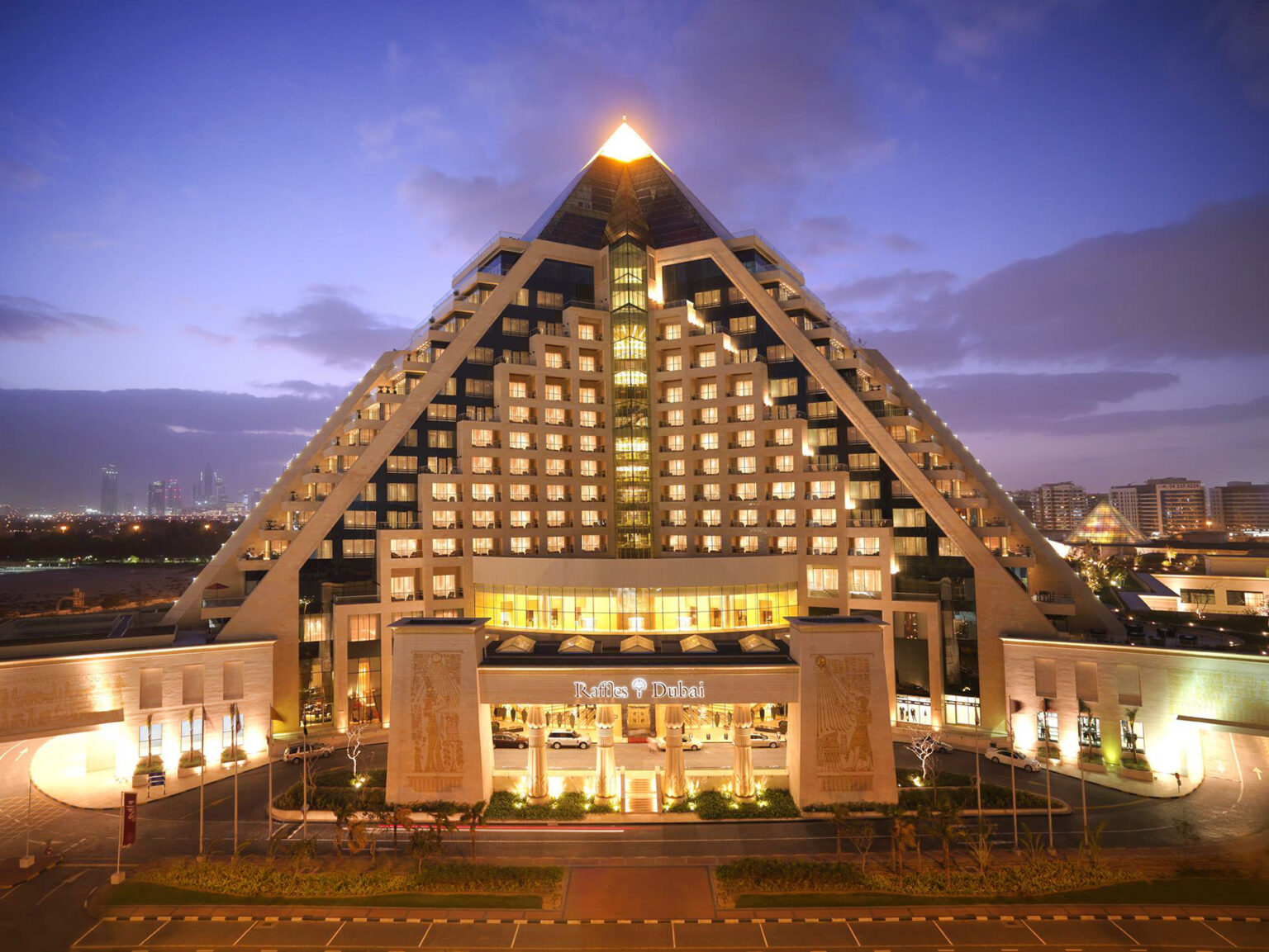 New Raffles The Palm Dubai MD promises legendary service - Hotelier ...