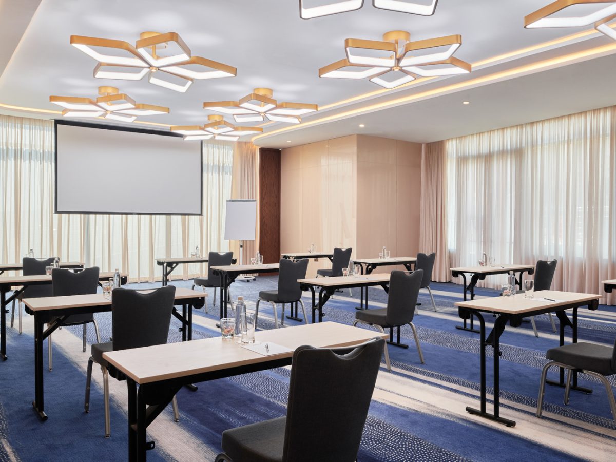 Inside the new Radisson Blu Hotel, Riyadh Convention and Exhibition ...