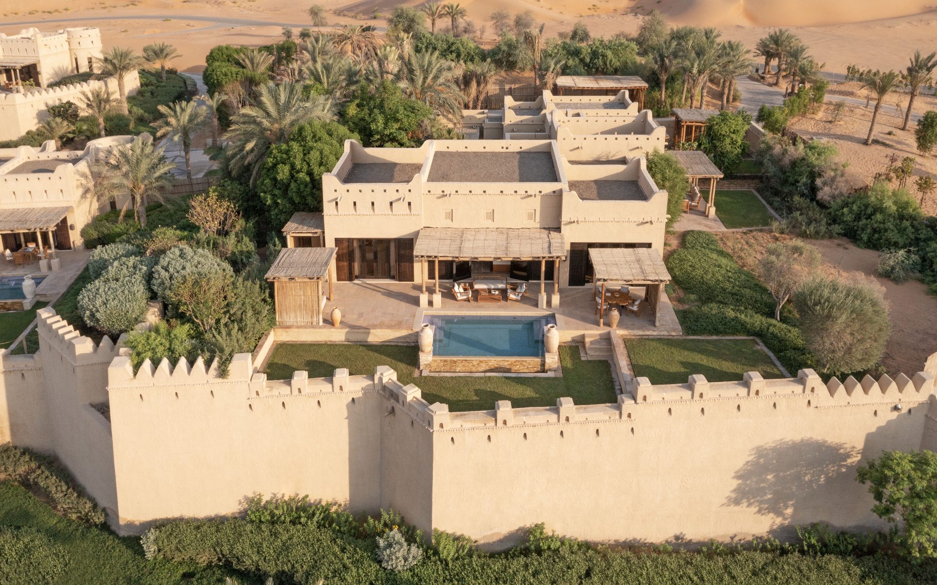 Inside the new AED65,000 a night villa at Qasr Al Sarab - Hotelier ...