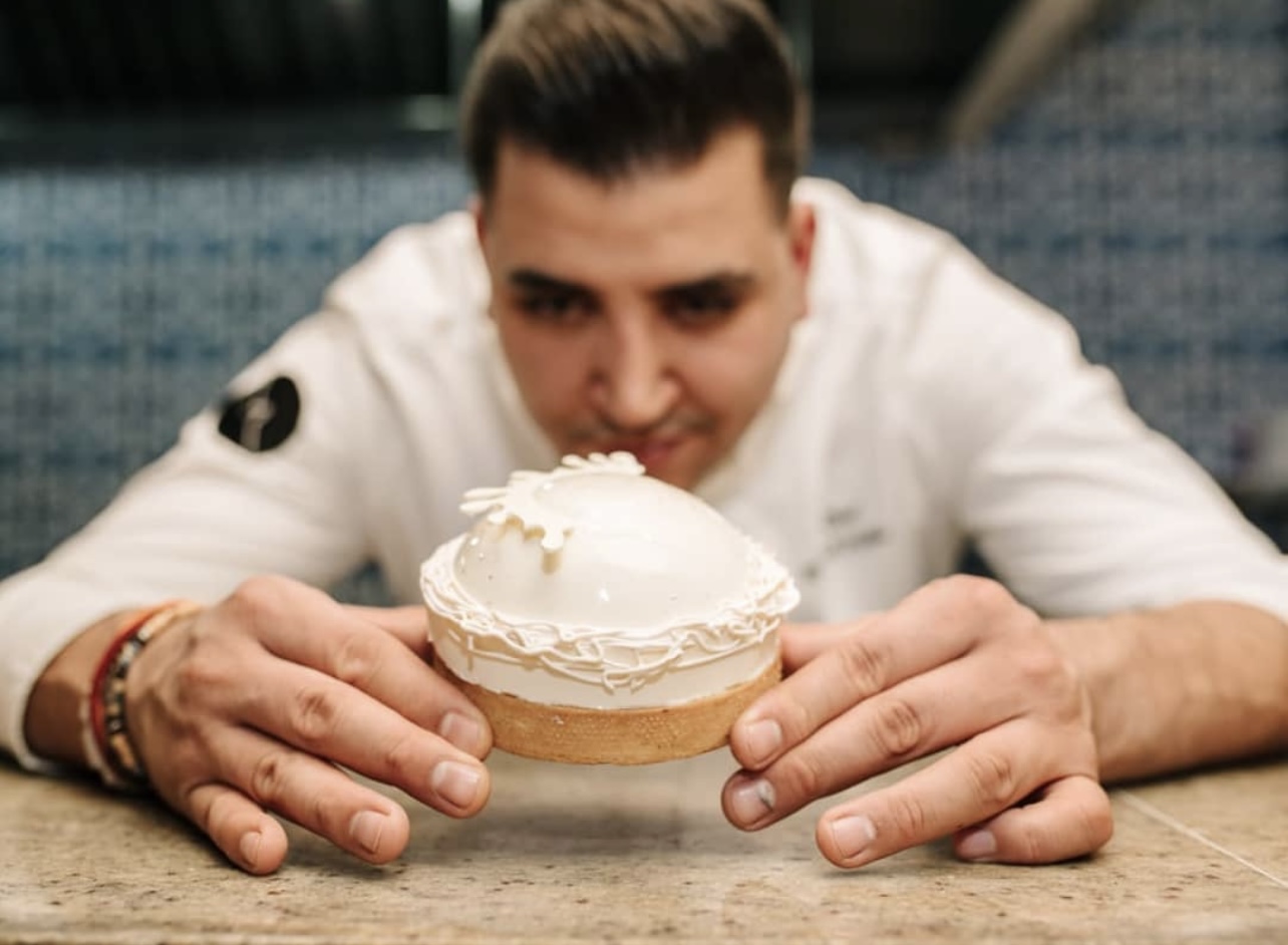 Meet the chef behind the pastry creations at Kempinski Hotel Muscat ...