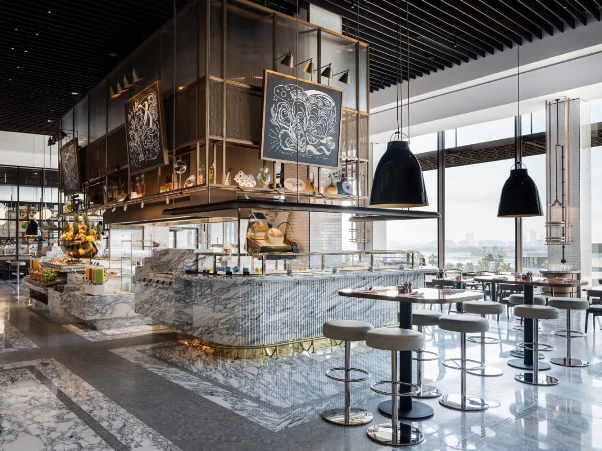 1,000 covers, 96 chefs & 17 live stations: Inside Atlantis The Royal's ...