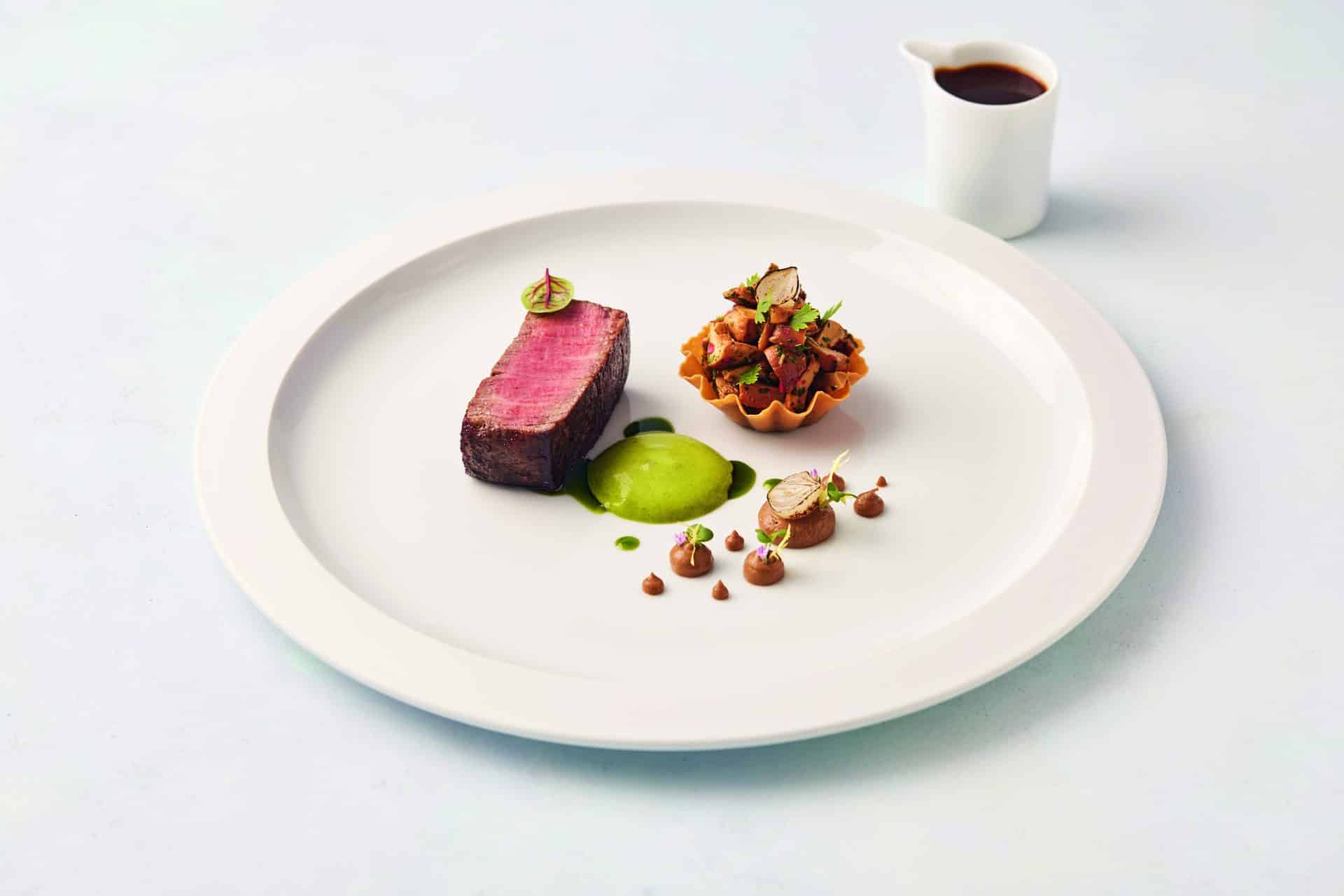 Burj Al Arab Jumeirah's Al Muntaha is Gault&Millau UAE's Restaurant of ...