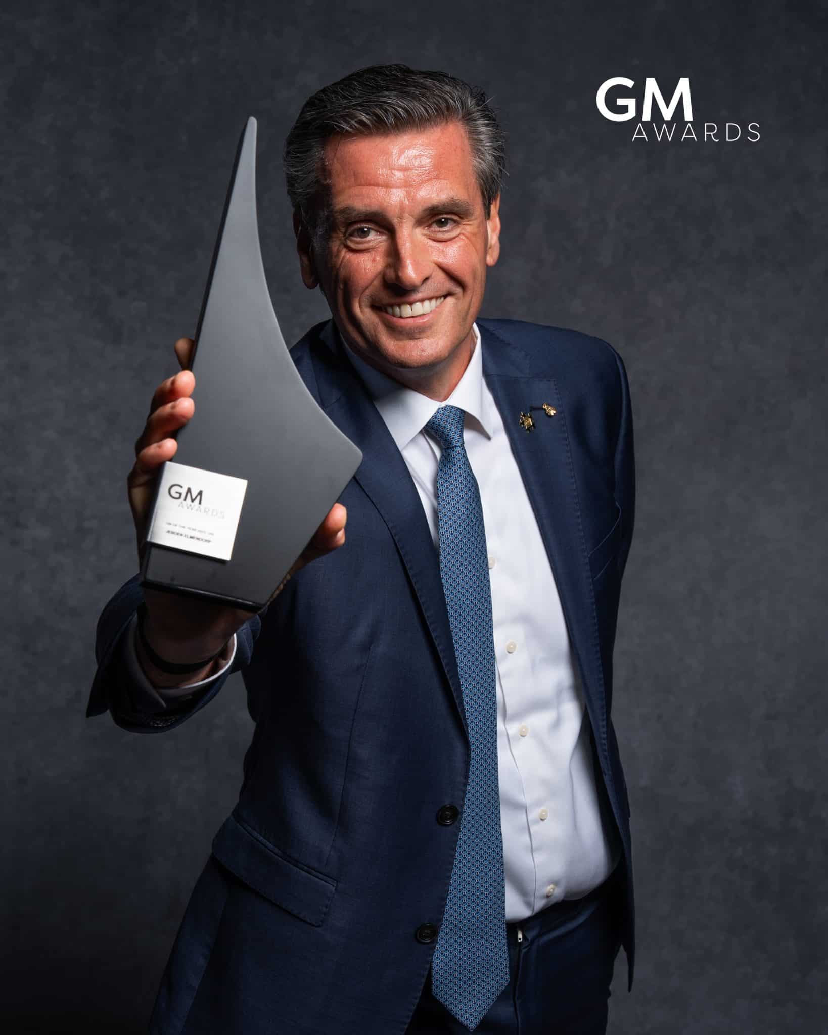 GM Awards 2025: Winners celebrate with their trophies - Hotelier Middle ...