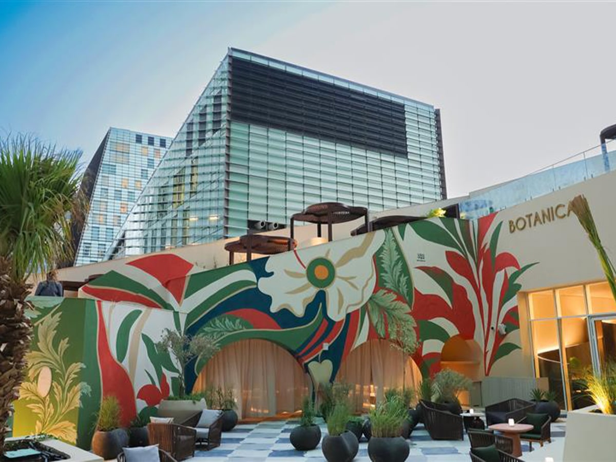 Kimpton KAFD Riyadh unveils mural by Noura Binsaidan - Hotelier Middle East