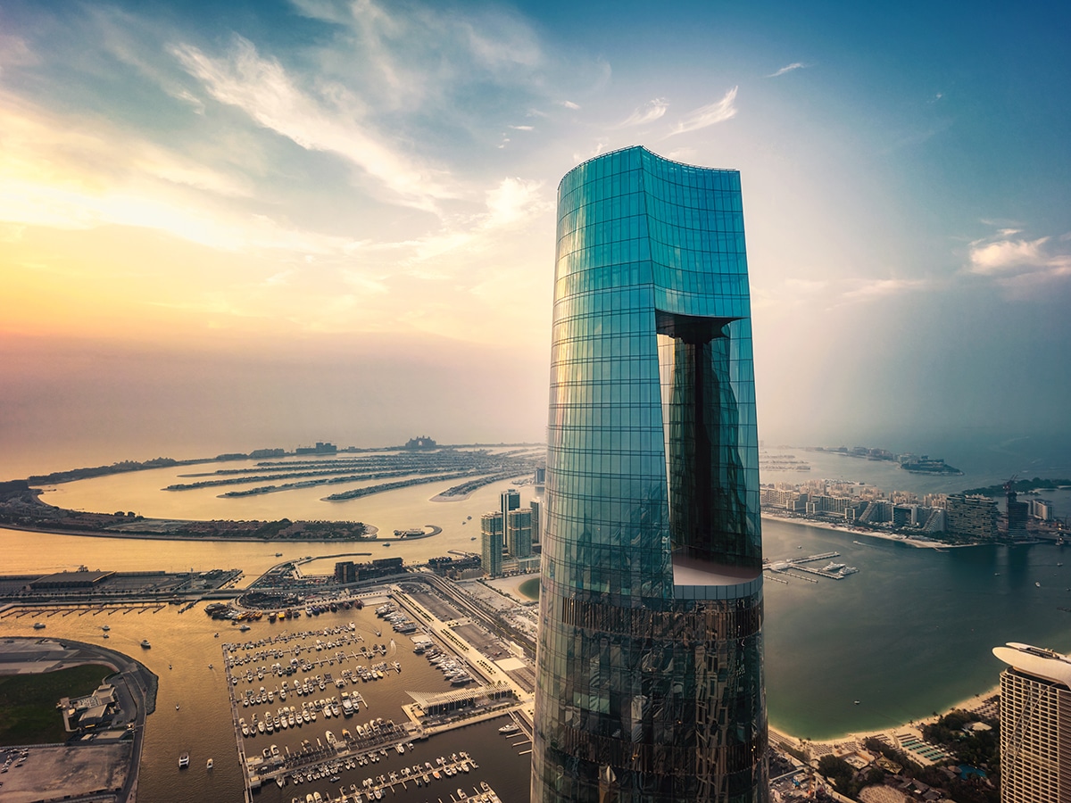 The world's tallest hotel opens its doors: Discover Ciel Dubai Marina ...