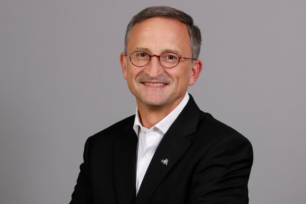 ANTHONY ROSS - - Hotelier Middle East